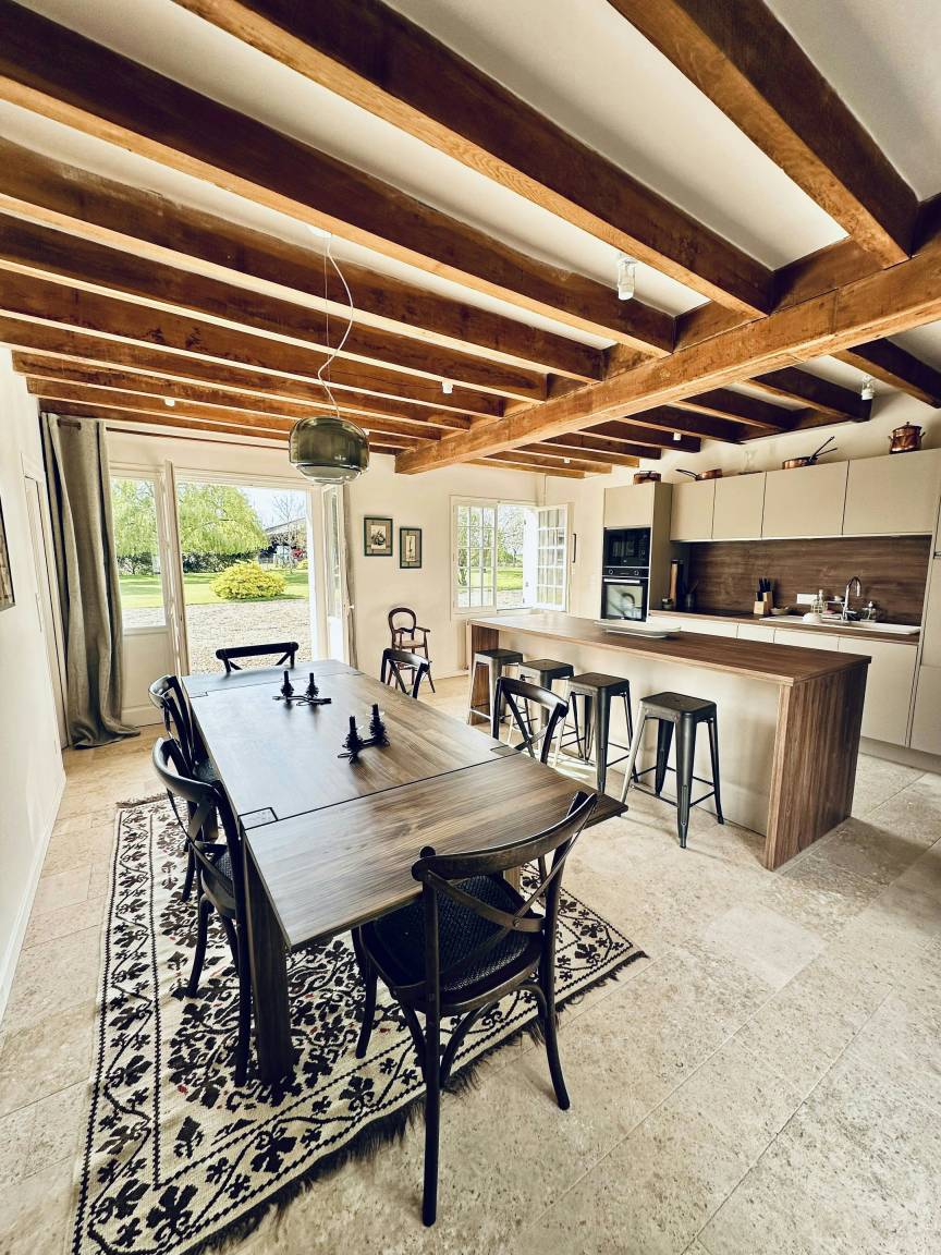 200 M² Maison De Vacances ∙ 4 Chambres ∙ 8 Personnes - Châteaudun