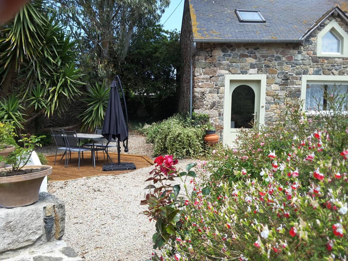 66 M² Gîte ∙ 1 Chambre ∙ 2 Personnes - Yffiniac