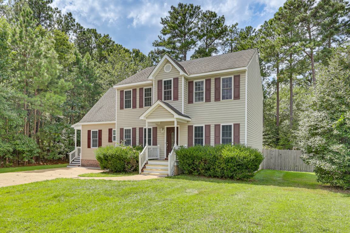 178 M² Casa ∙ 4 Habitaciones ∙ 8 Huéspedes - Chester, VA