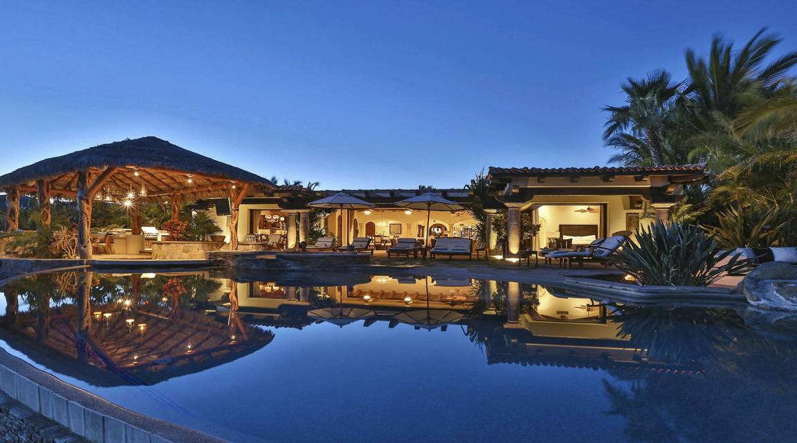 600 M² Villa ∙ 6 Bedrooms ∙ 14 Guests - Cabo San Lucas