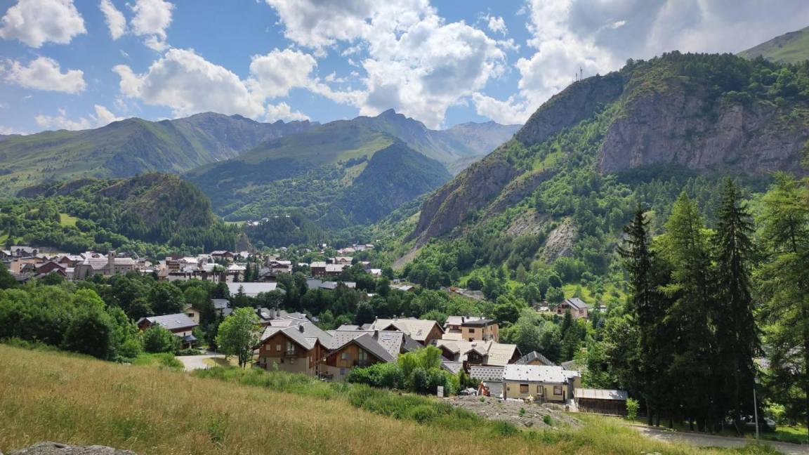 130 M² Chalet ∙ 2 Bedrooms ∙ 12 Guests - Valloire