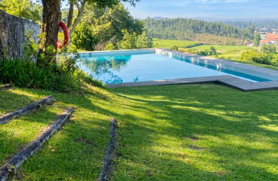 350 M² Villa ∙ 6 Bedrooms ∙ 12 Guests - Esposende