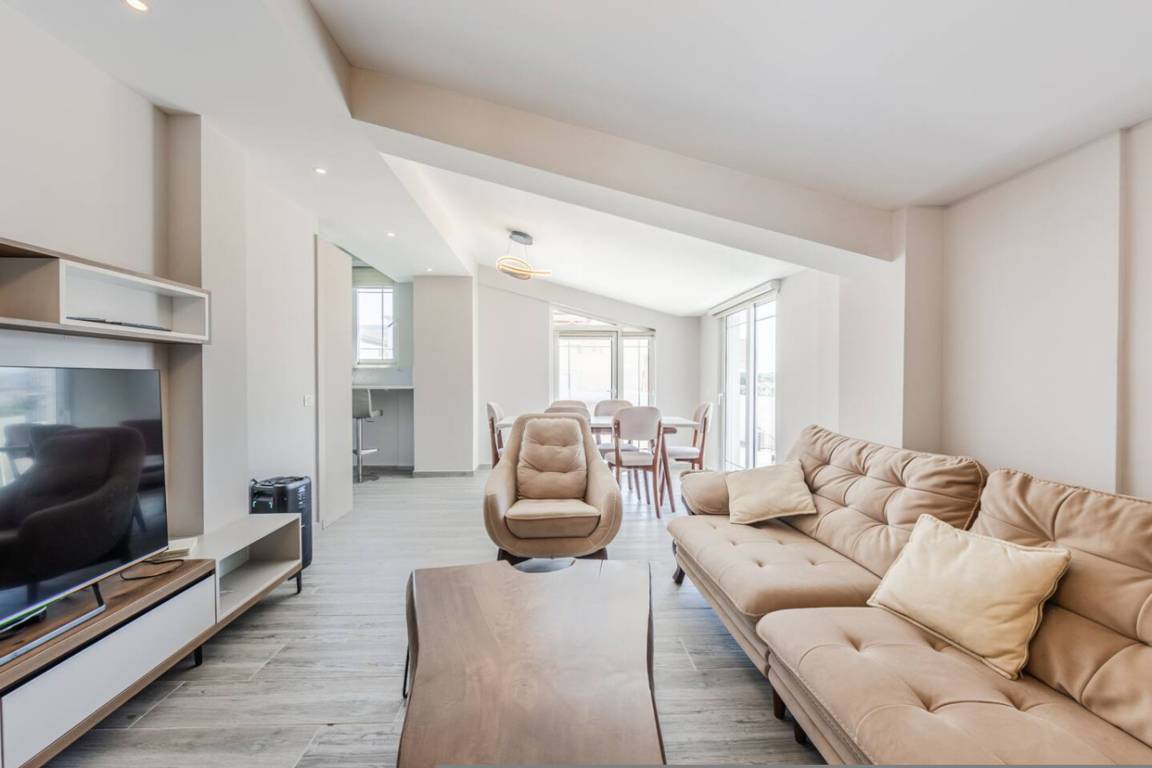 Apartamento ∙ 4 Habitaciones ∙ 9 Huéspedes - Golem