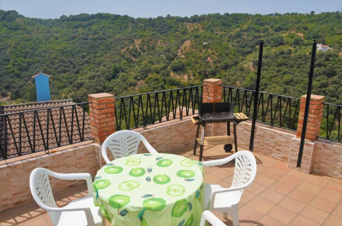 70 M² Casa ∙ 3 Habitaciones ∙ 8 Huéspedes - Genalguacil