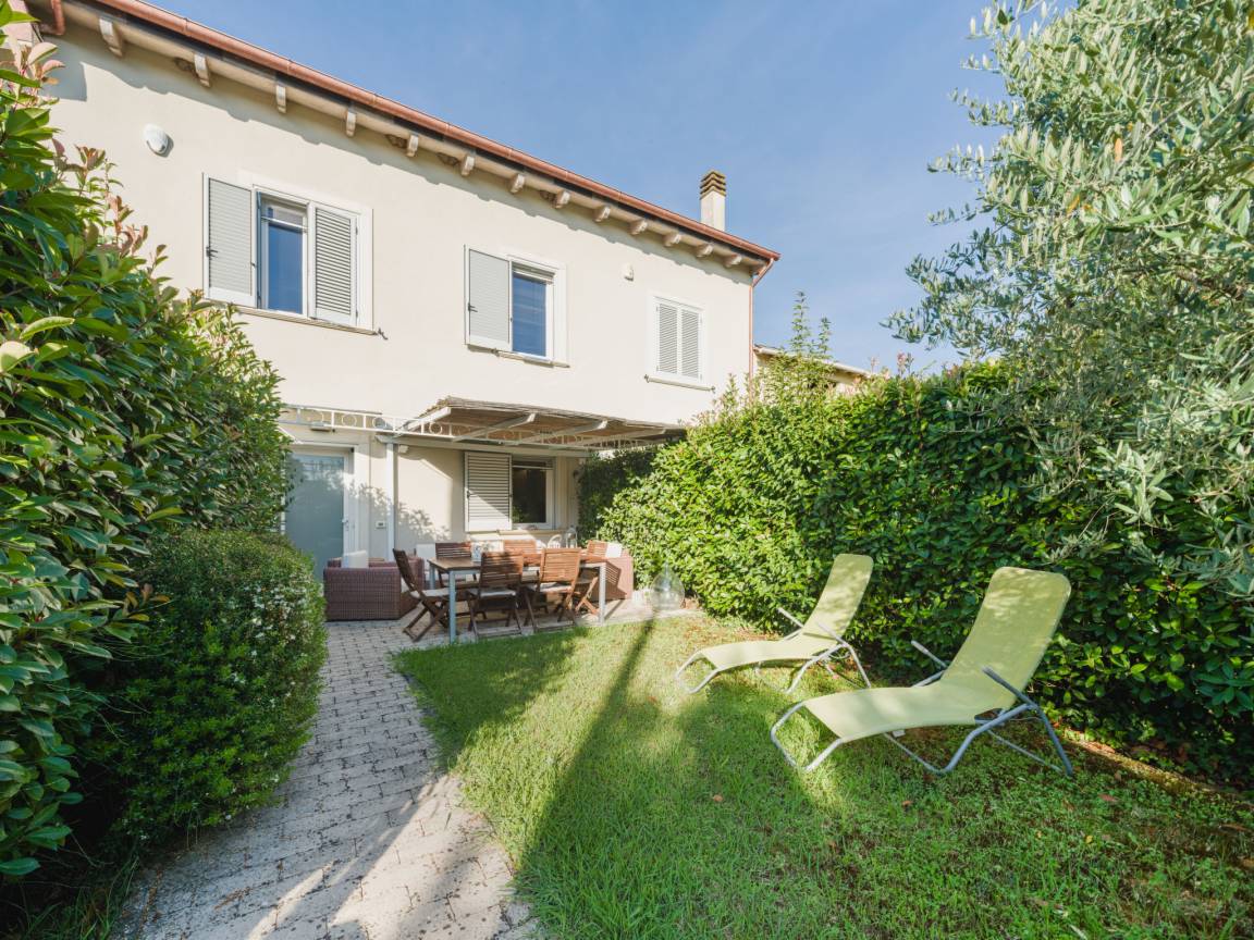 118 M² Ferienhaus ∙ 3 Schlafzimmer ∙ 7 Gäste - Viareggio