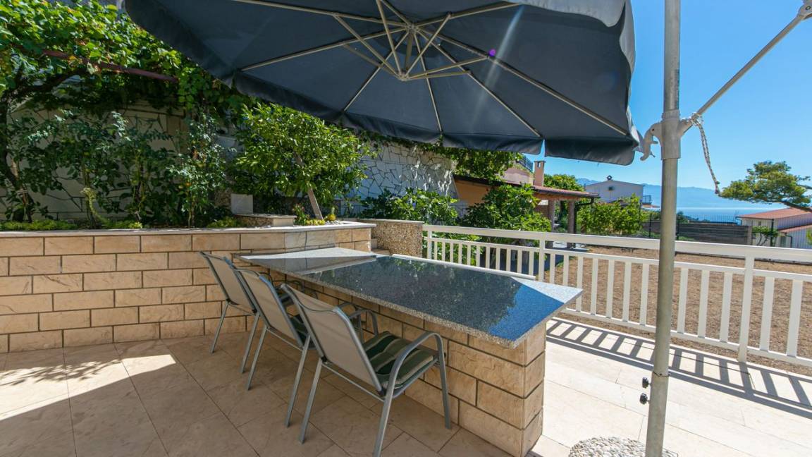 42 M² Hotel ∙ 1 Bedroom ∙ 5 Guests - Omiš