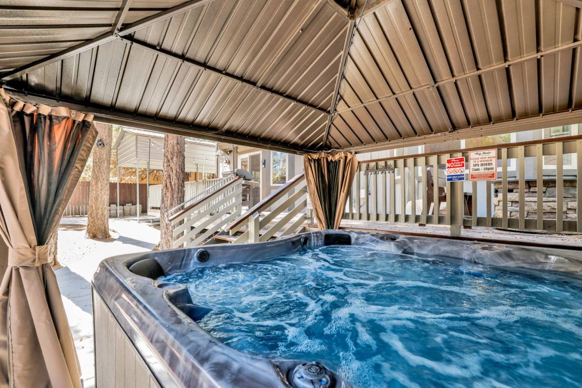 126 M² Cabin ∙ 3 Bedrooms ∙ 7 Guests - California