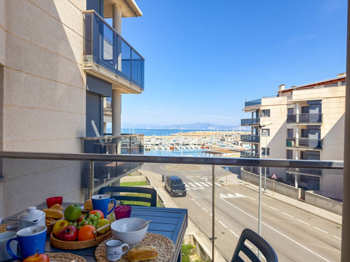 56 M² Apartamento ∙ 2 Habitaciones ∙ 4 Huéspedes - La Escala