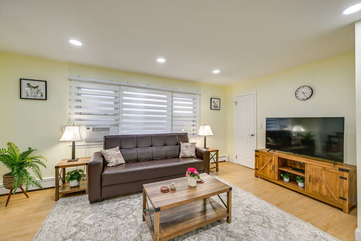 81 M² Apartment ∙ 2 Bedrooms ∙ 4 Guests - Jersey City, NJ