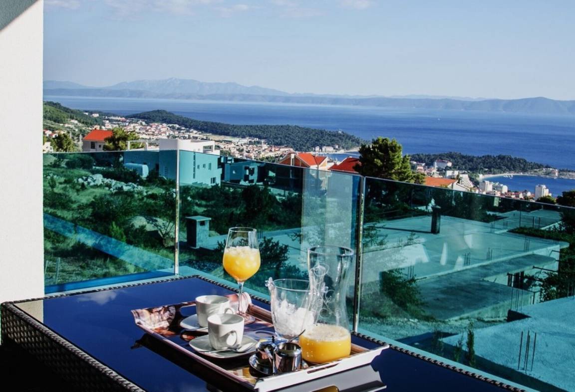 67 M² Apartment ∙ 2 Bedrooms ∙ 4 Guests - Makarska