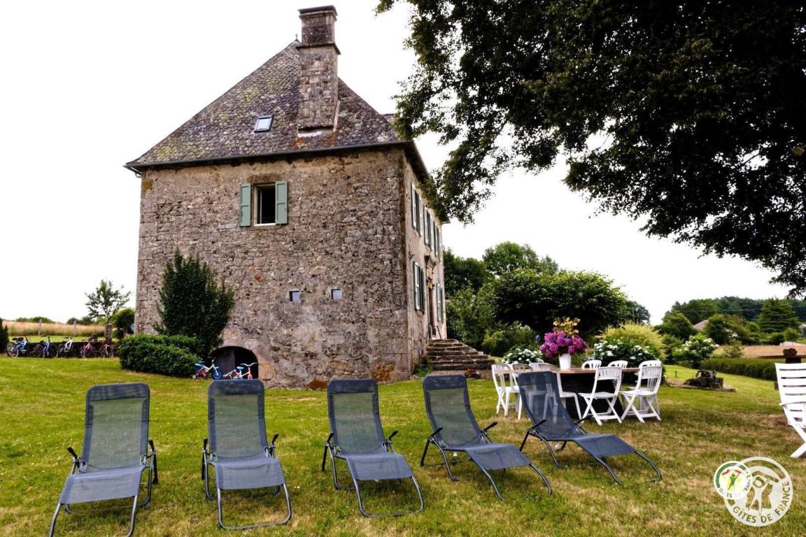 190 M² Gîte ∙ 4 Chambres ∙ 10 Personnes - Corrèze