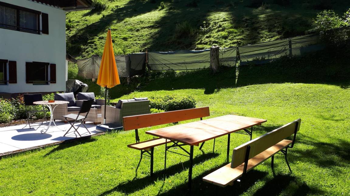 140 M² Ferienhaus ∙ 4 Schlafzimmer ∙ 7 Gäste - Stanzach