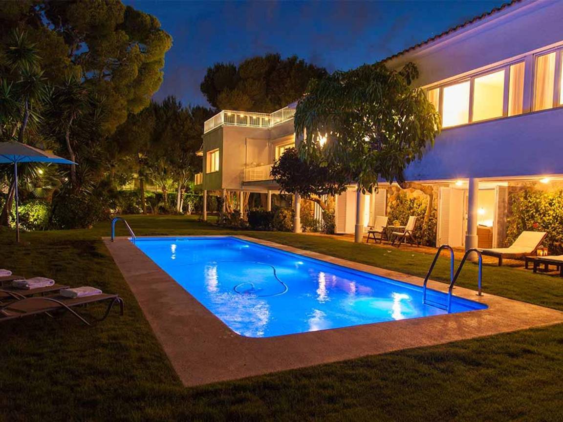 500 M² Villa ∙ 6 Schlafzimmer ∙ 14 Gäste - Sitges