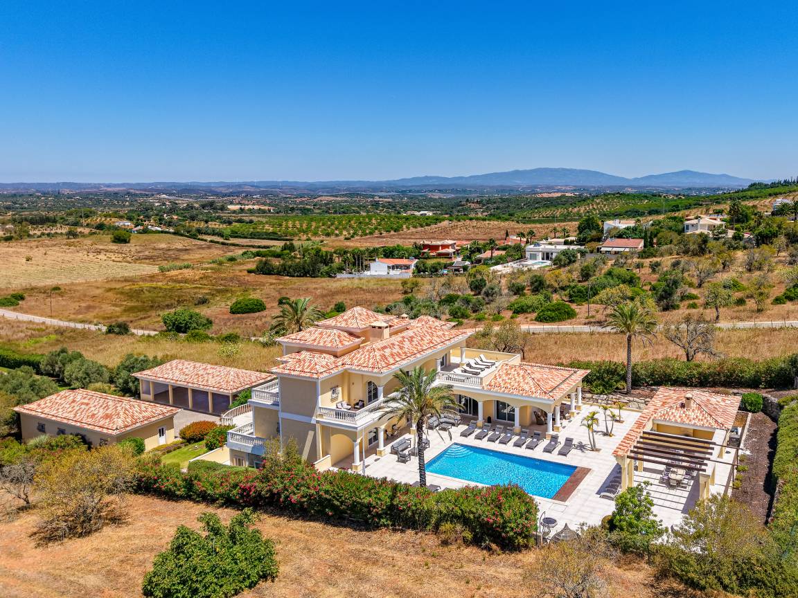 740 M² Villa ∙ 9 Bedrooms ∙ 20 Guests - Praia da Luz
