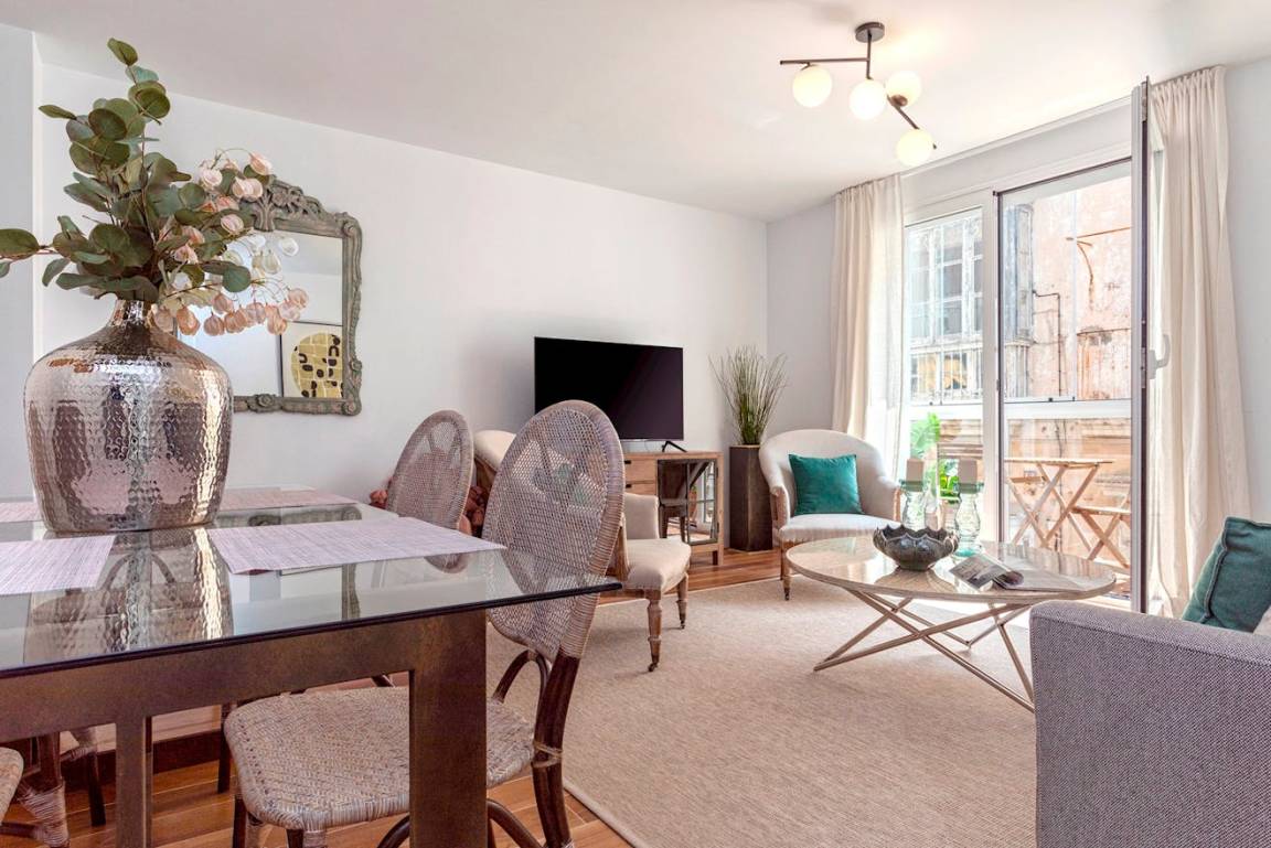 132 M² Apartamento ∙ 3 Habitaciones ∙ 7 Huéspedes - Cádiz