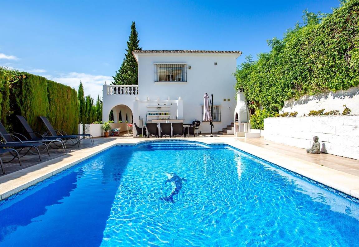 150 M² Villa ∙ 4 Habitaciones ∙ 8 Huéspedes - Mijas