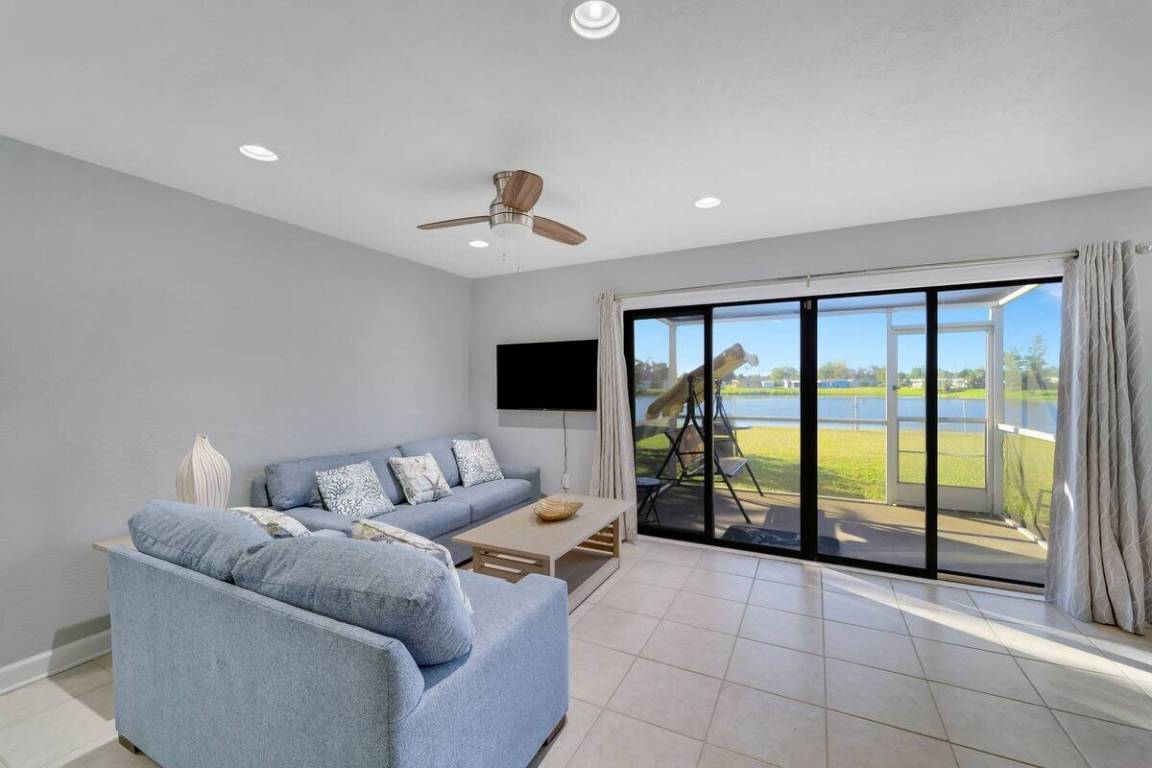 130 M² House ∙ 3 Bedrooms ∙ 10 Guests - North Port, FL