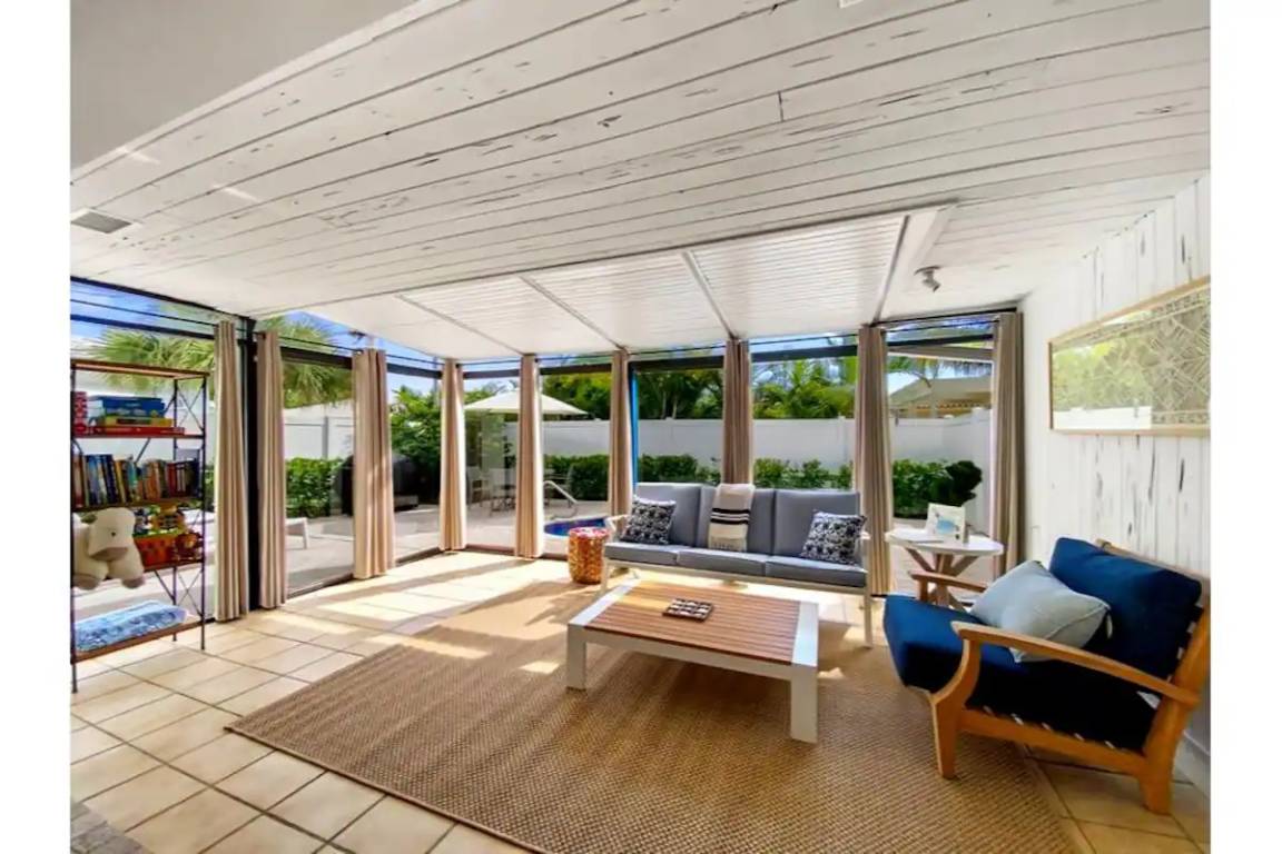 House ∙ 2 Bedrooms ∙ 5 Guests - Fort Lauderdale