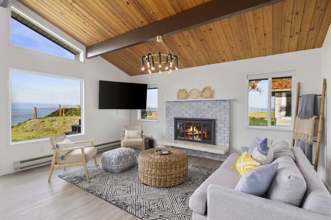 99 M² House ∙ 3 Bedrooms ∙ 6 Guests - Oak Harbor, WA