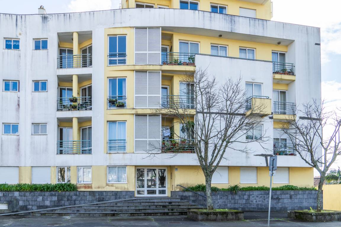 100 M² Ferienwohnung ∙ 3 Schlafzimmer ∙ 6 Gäste - Ponta Delgada