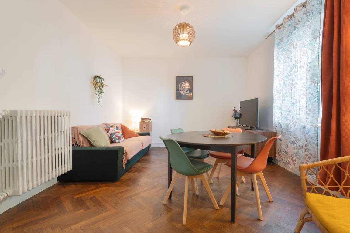 70 M² Appartement ∙ 2 Chambres ∙ 4 Personnes - Metz
