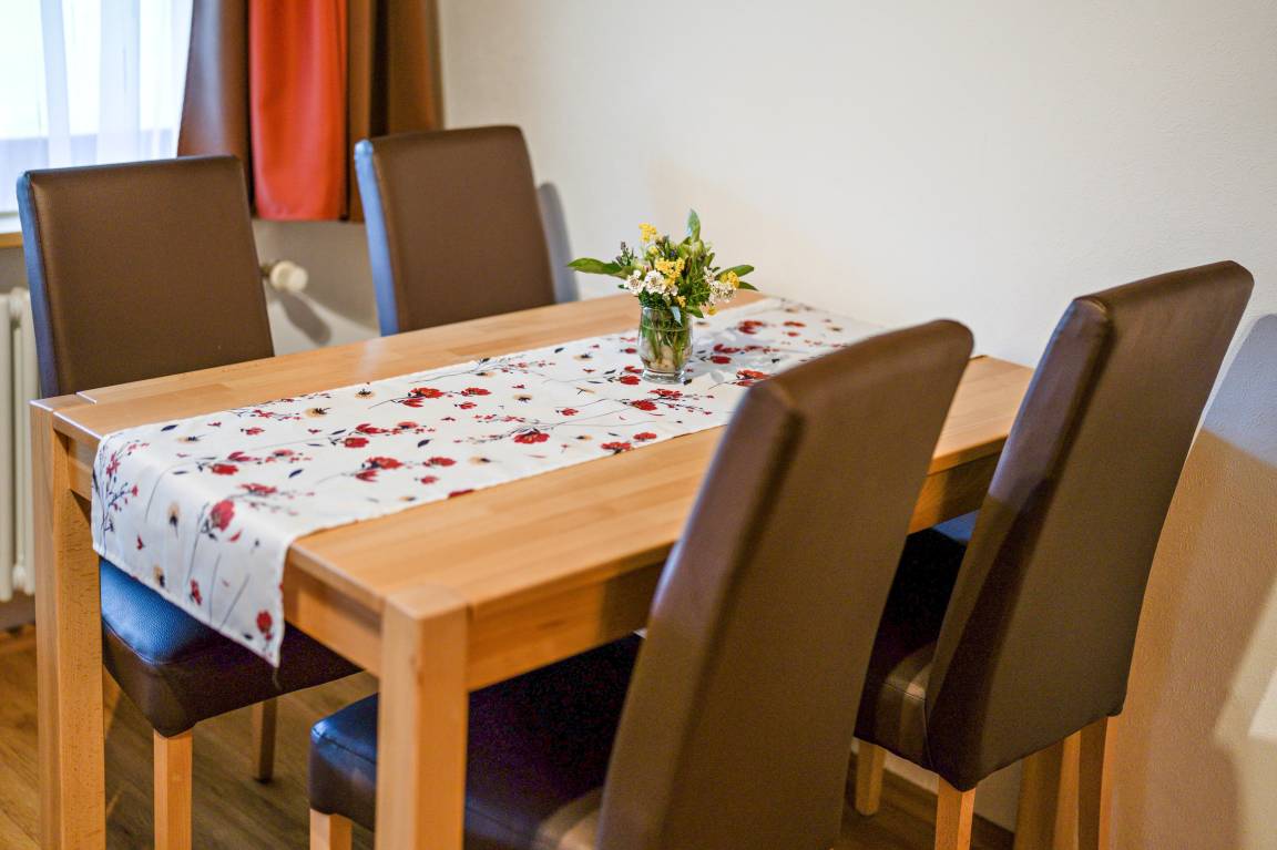 40 M² Ferienwohnung ∙ 1 Schlafzimmer ∙ 4 Gäste - Wolfach