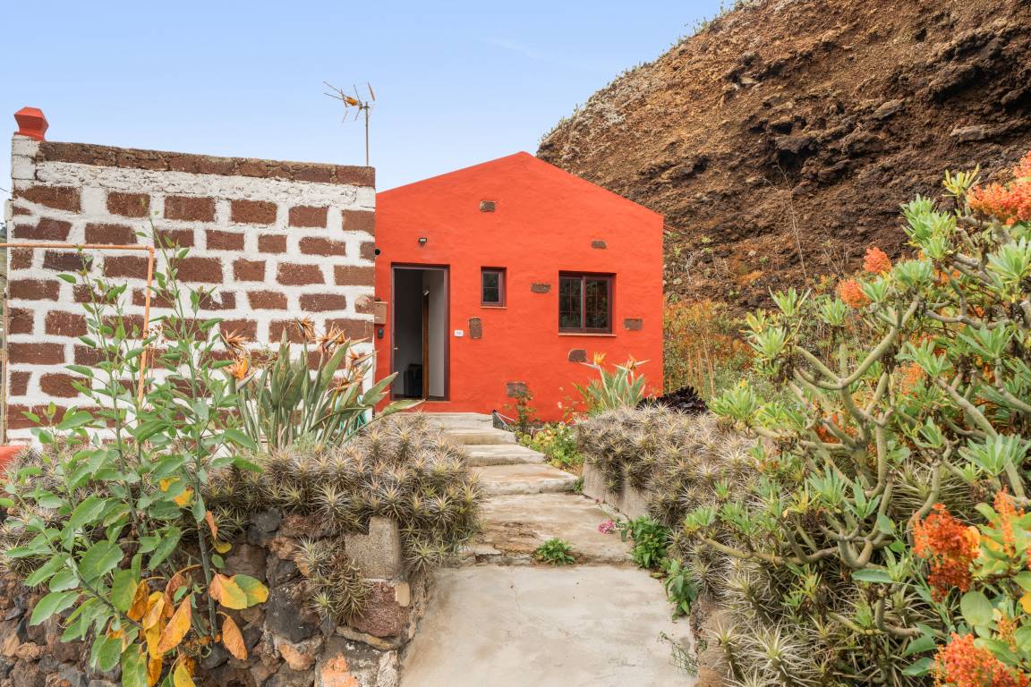 65 M² House ∙ 2 Bedrooms ∙ 4 Guests - El Hierro