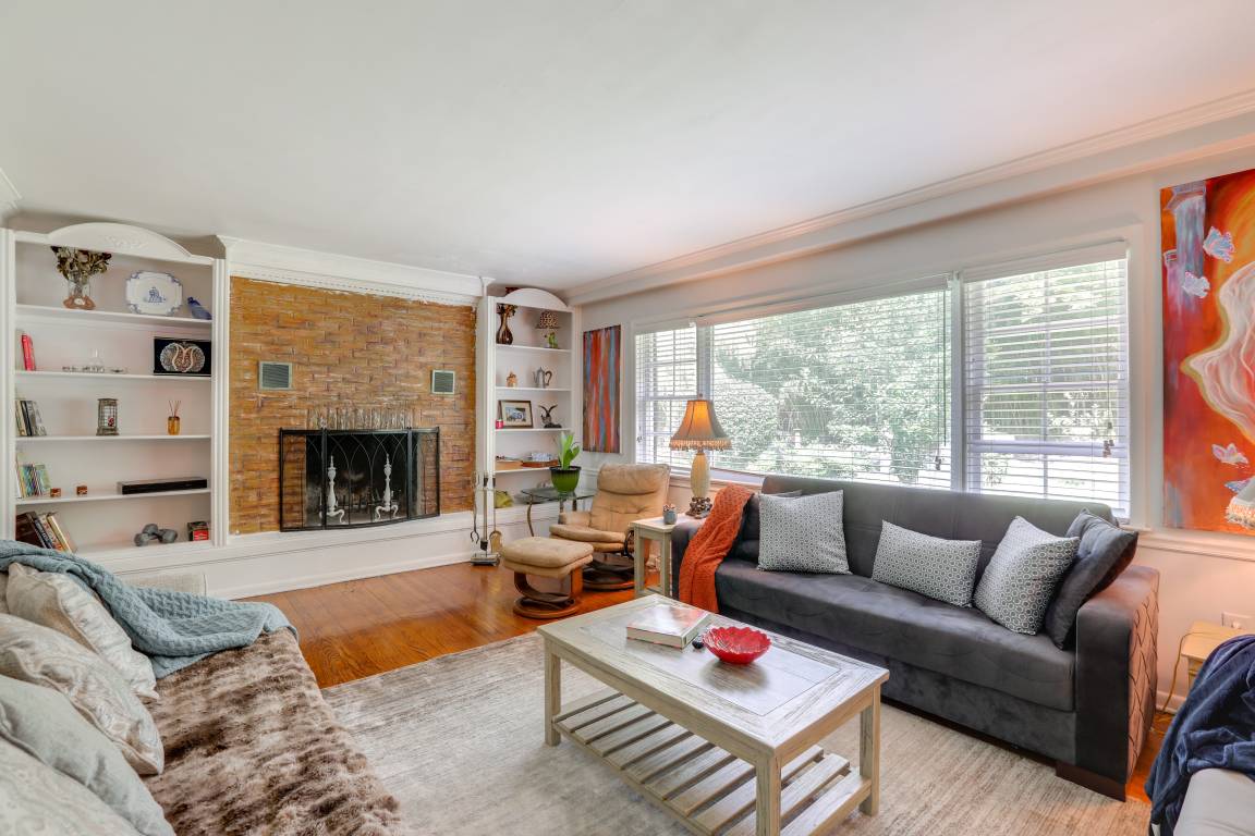 74 M² House ∙ 1 Bedroom ∙ 4 Guests - The Tavern at New Hope Winery