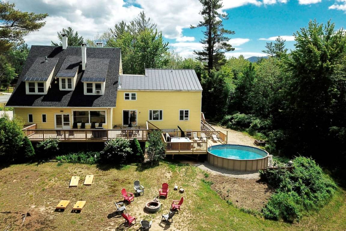 House ∙ 10 Bedrooms ∙ 25 Guests - Conway, NH