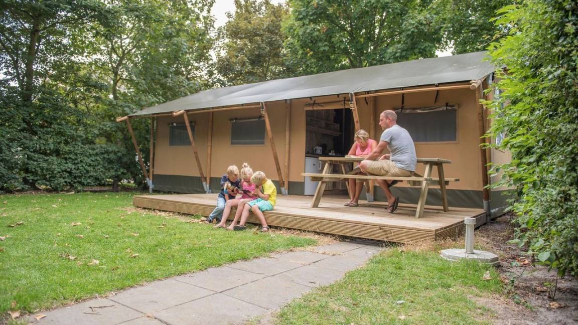 49 M² Apartment ∙ 3 Bedrooms ∙ 6 Guests - Eindhoven