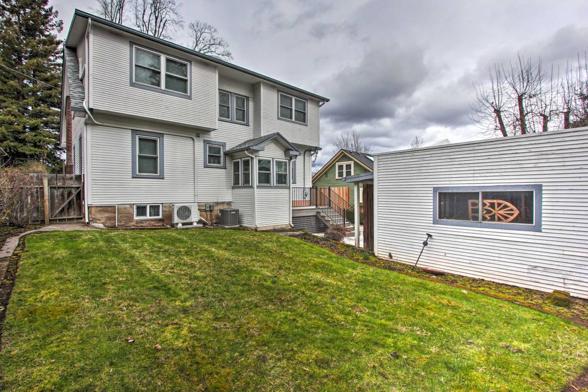 204 M² House ∙ 4 Bedrooms ∙ 8 Guests - Eugene, OR