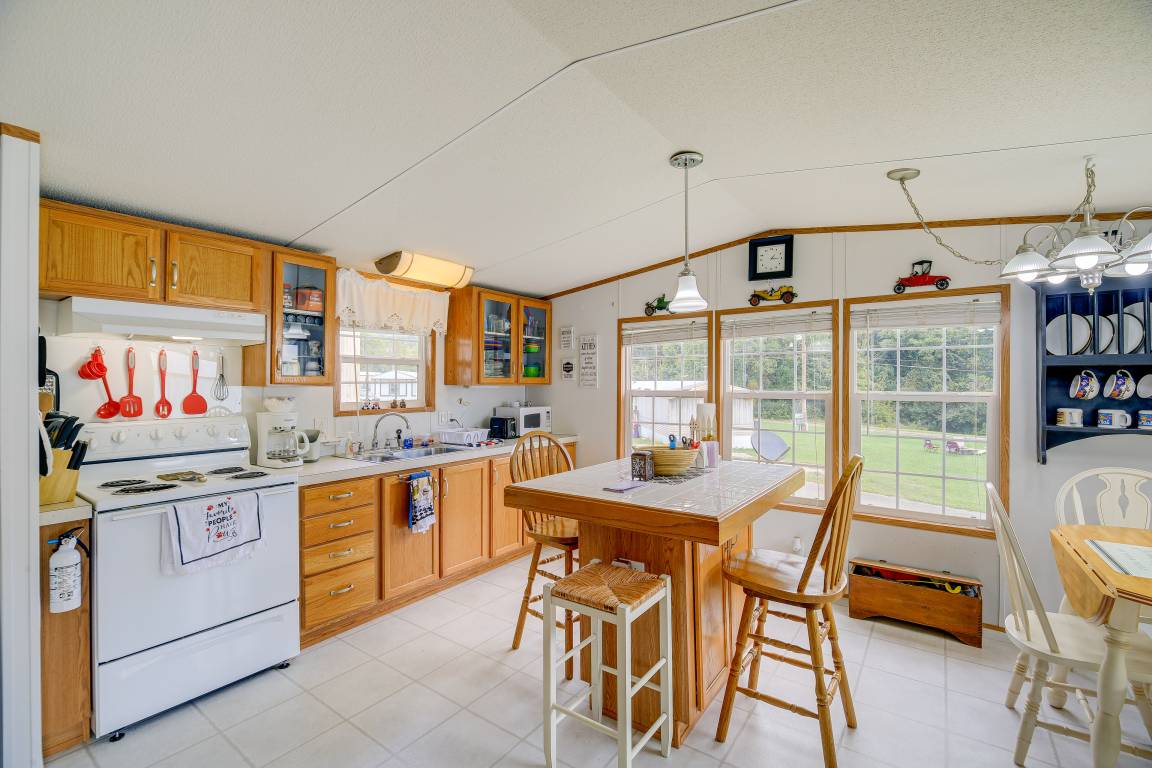 74 M² House ∙ 2 Bedrooms ∙ 6 Guests - New River Trail State Park, Max Meadows