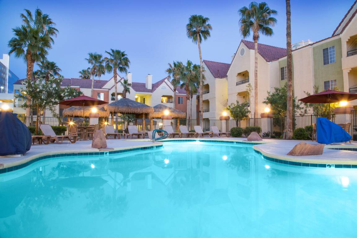 Villa ∙ 2 Bedrooms ∙ 6 Guests - Henderson, NV