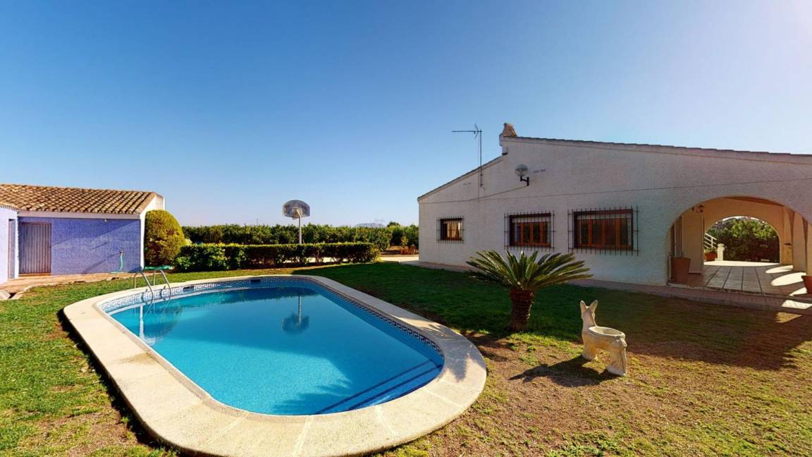 150 M² Villa ∙ 4 Schlafzimmer ∙ 8 Gäste - Los Alcázares