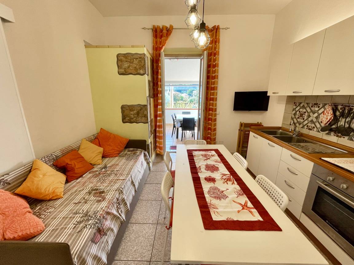 50 M² Talo ∙ 3 Makuuhuonetta ∙ 5 Vierasta - Marina di Campo