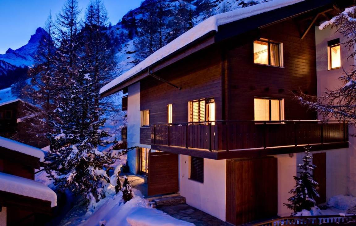 400 M² Maison De Vacances ∙ 5 Chambres ∙ 10 Personnes - Zermatt