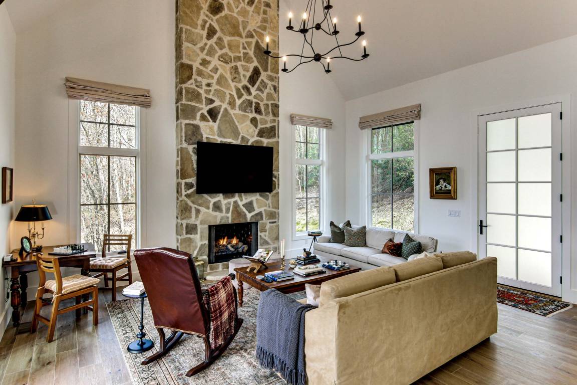 232 M² House ∙ 3 Bedrooms ∙ 8 Guests - Cashiers, NC