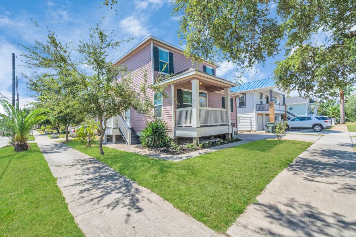 128 M² House ∙ 3 Bedrooms ∙ 9 Guests - Galveston, TX