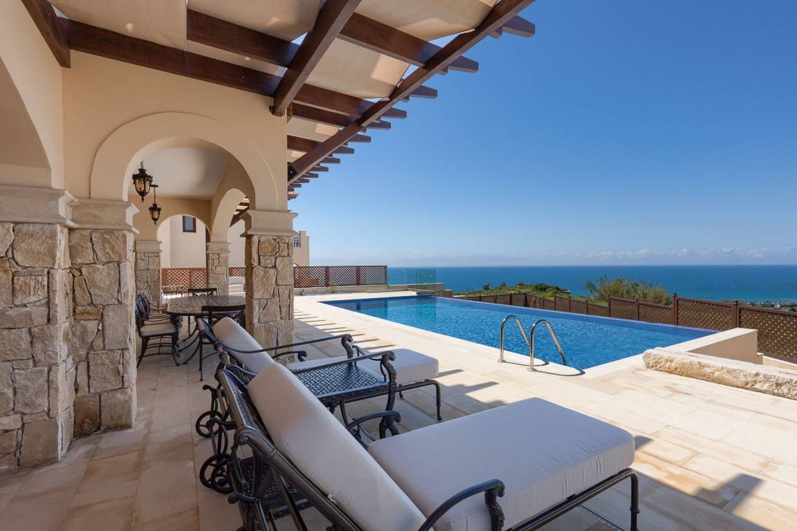 Villa ∙ 4 Bedrooms ∙ 8 Guests - Писсури