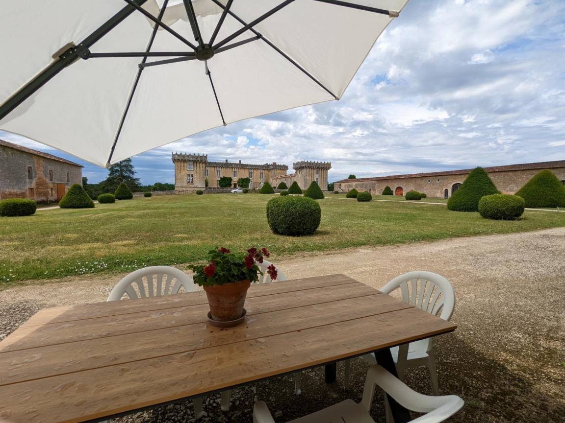 98 M² Cottage ∙ 2 Chambres ∙ 5 Personnes - Charente