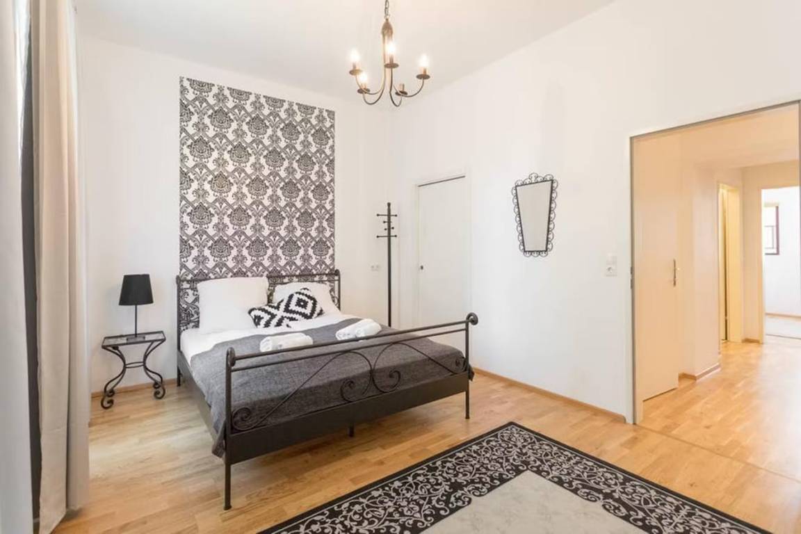 98 M² Ferienwohnung ∙ 3 Schlafzimmer ∙ 8 Gäste - Schwechat