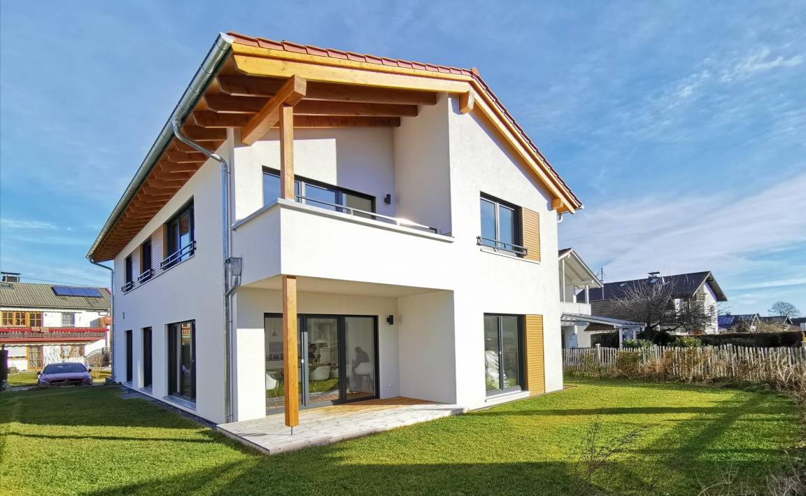 120 M² Ferienwohnung ∙ 2 Schlafzimmer ∙ 5 Gäste - Chiemsee