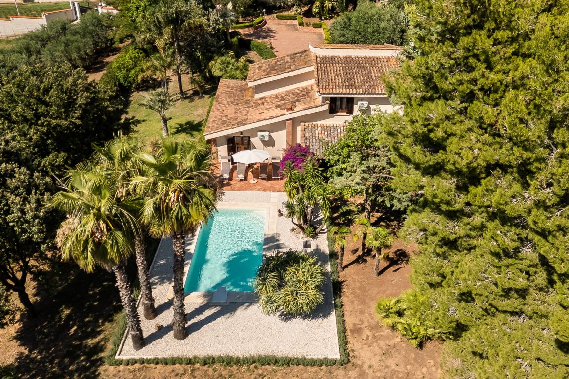 190 M² Villa ∙ 4 Habitaciones ∙ 7 Huéspedes - Partinico