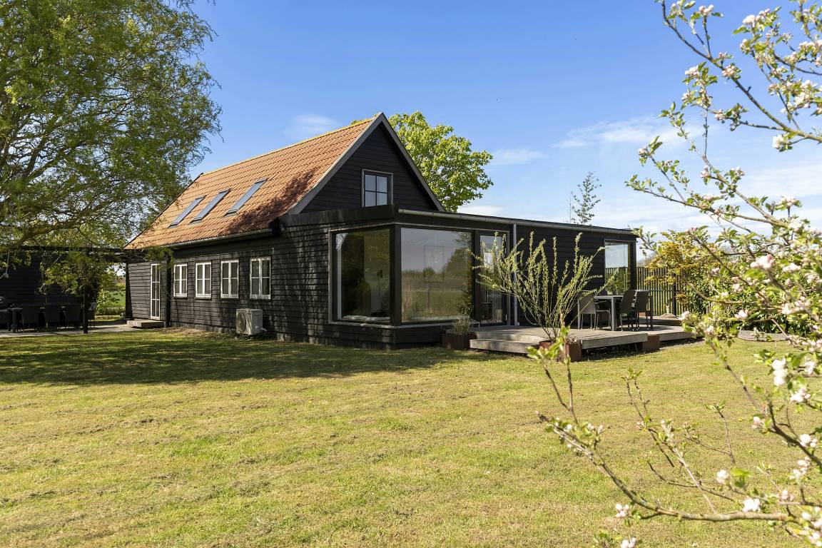 140 M² Ferienhaus ∙ 4 Schlafzimmer ∙ 6 Gäste - Bornholm