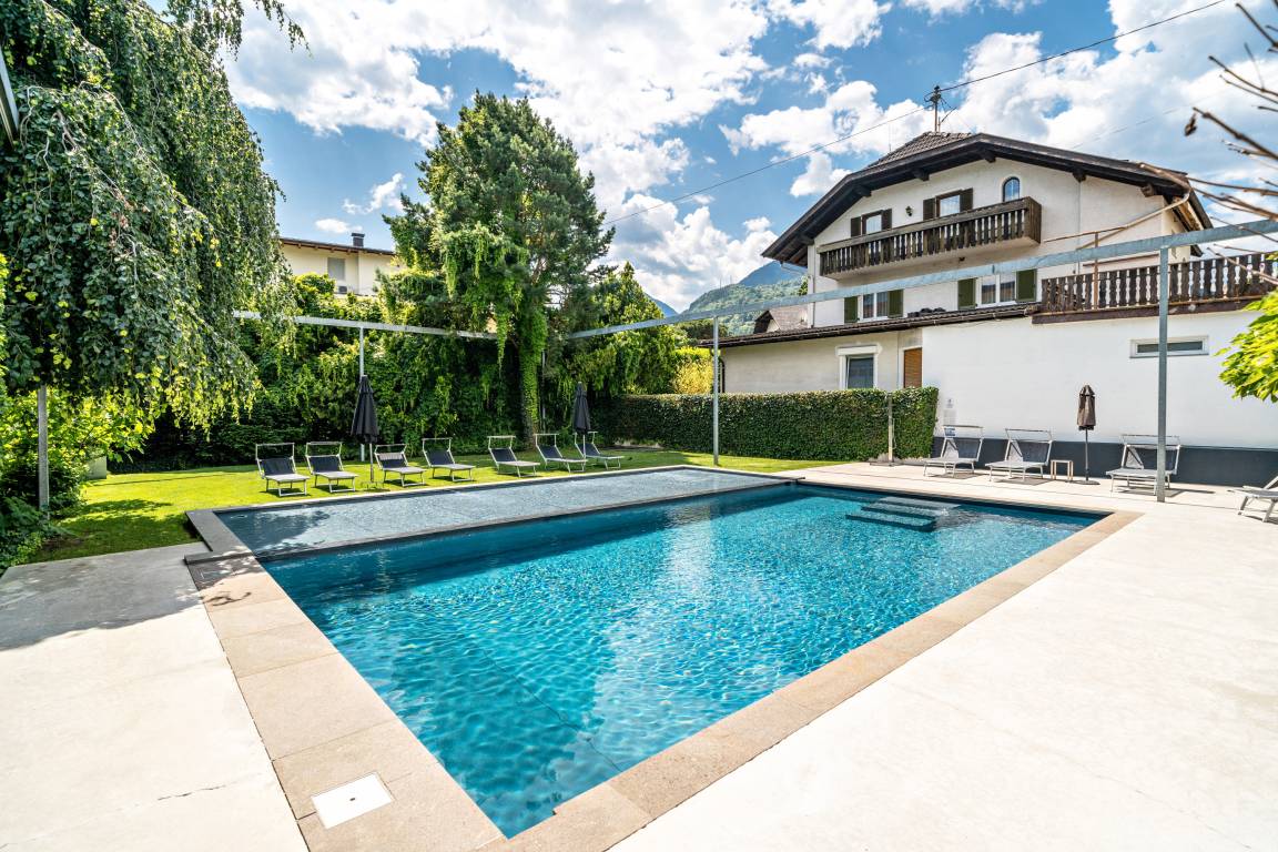 56 M² Ferienwohnung ∙ 1 Schlafzimmer ∙ 4 Gäste - Lana