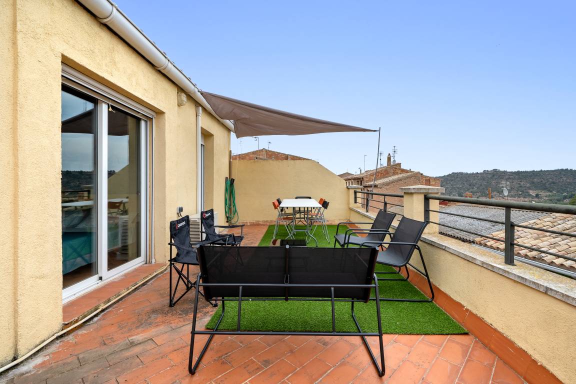 160 M² House ∙ 3 Bedrooms ∙ 6 Guests - Flix