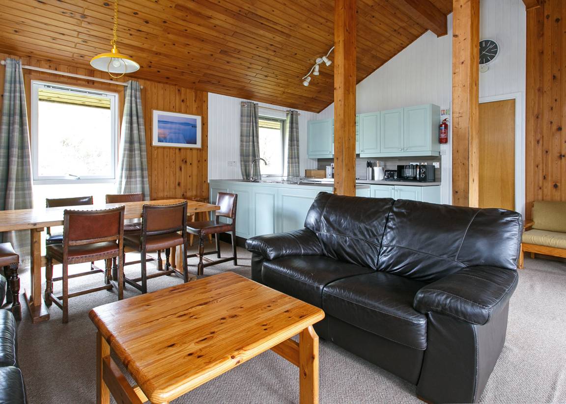 Chalet ∙ 3 Bedrooms ∙ 6 Guests - Killin