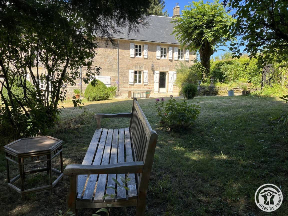 90 M² Gîte ∙ 3 Chambres ∙ 5 Personnes - Corrèze