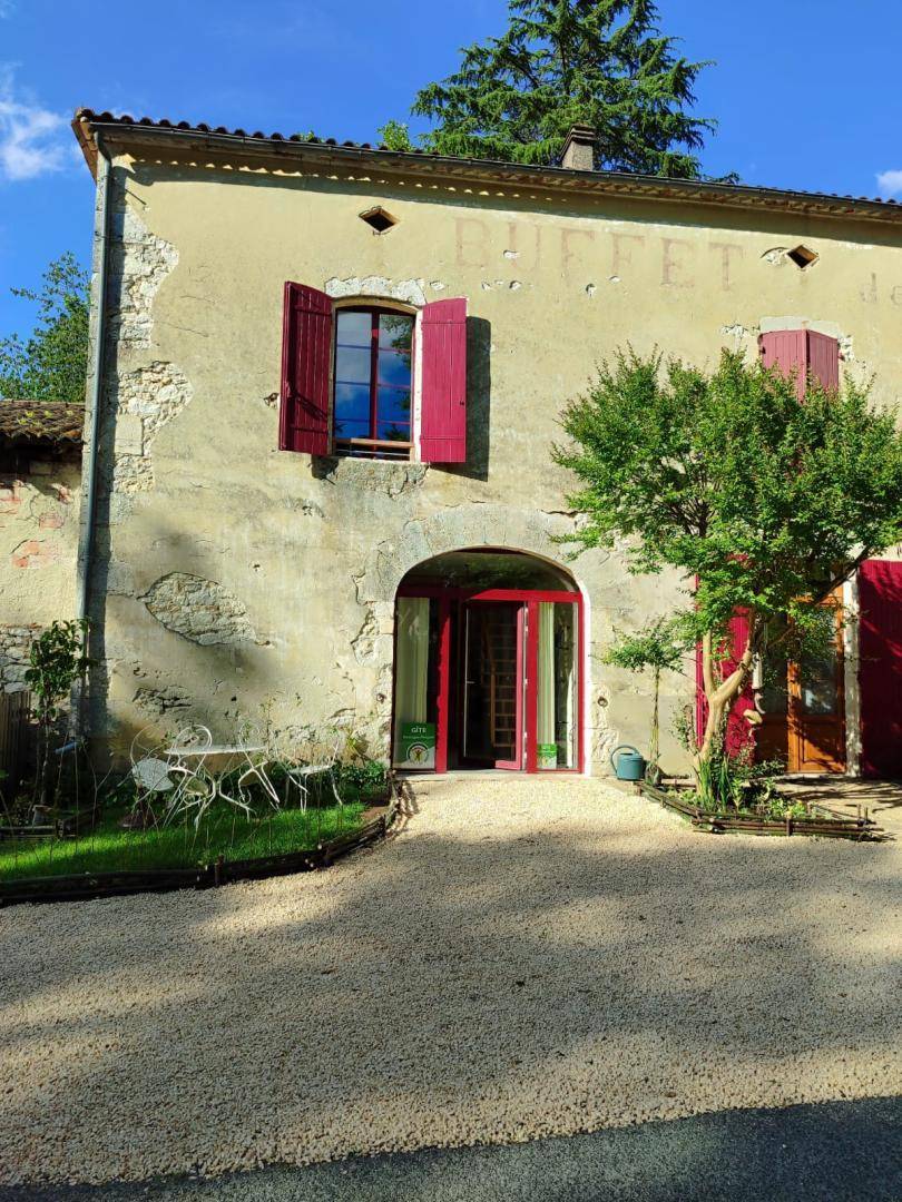 70 M² Gîte ∙ 2 Chambres ∙ 4 Personnes - Périgord