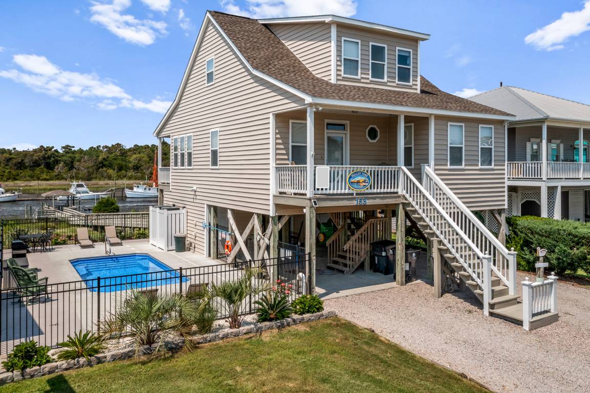 166 M² House ∙ 3 Bedrooms ∙ 10 Guests - Holden Beach, NC